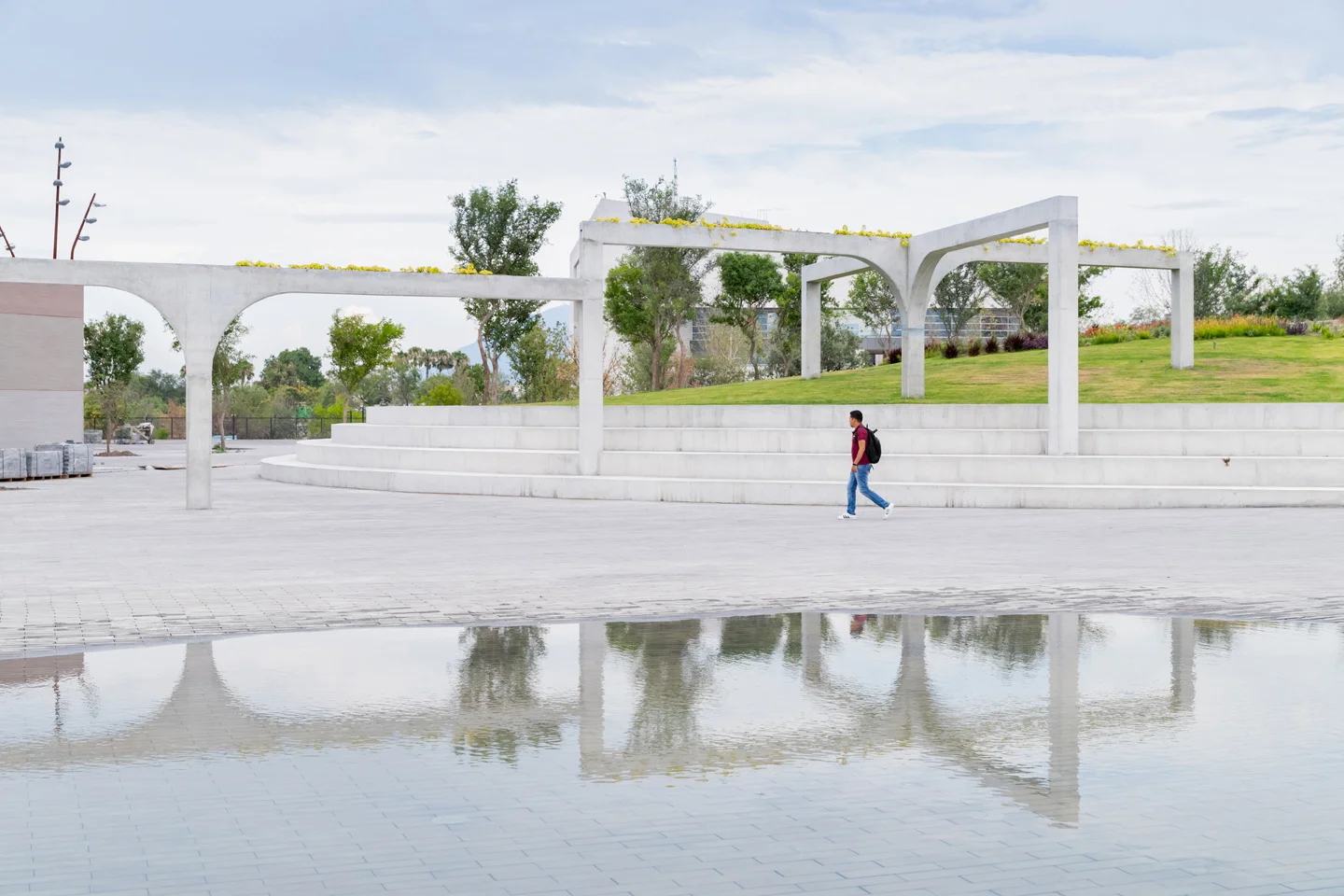 ESTOA (UDEM) University of Monterrey, Mexico - Design Diffusion