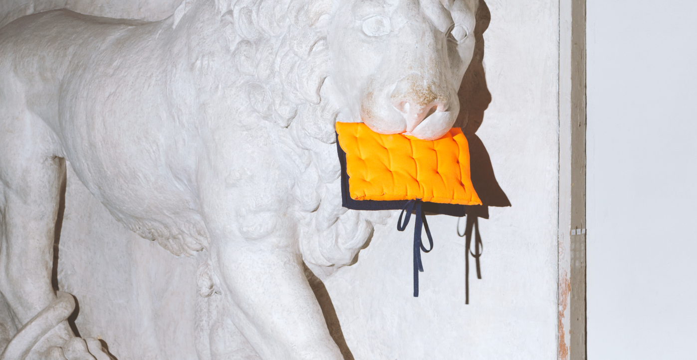 A Cushion in Recycled Plastic - Design Diffusion