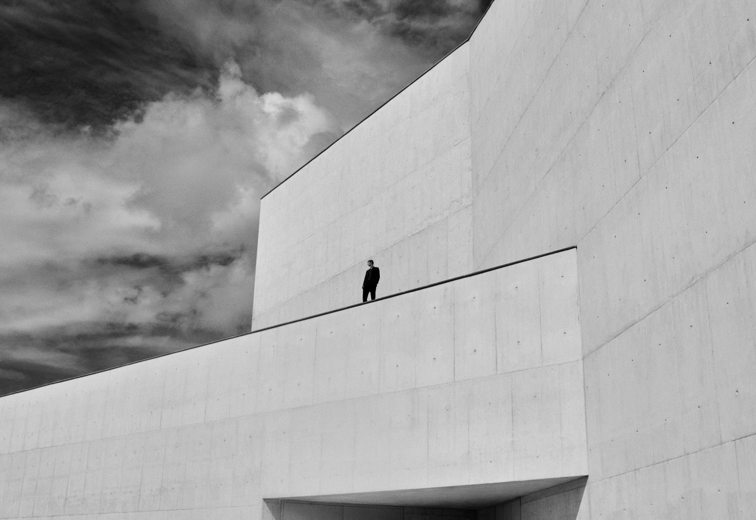 BOSS Clothes Photographed by Craig McDean - Design Diffusion